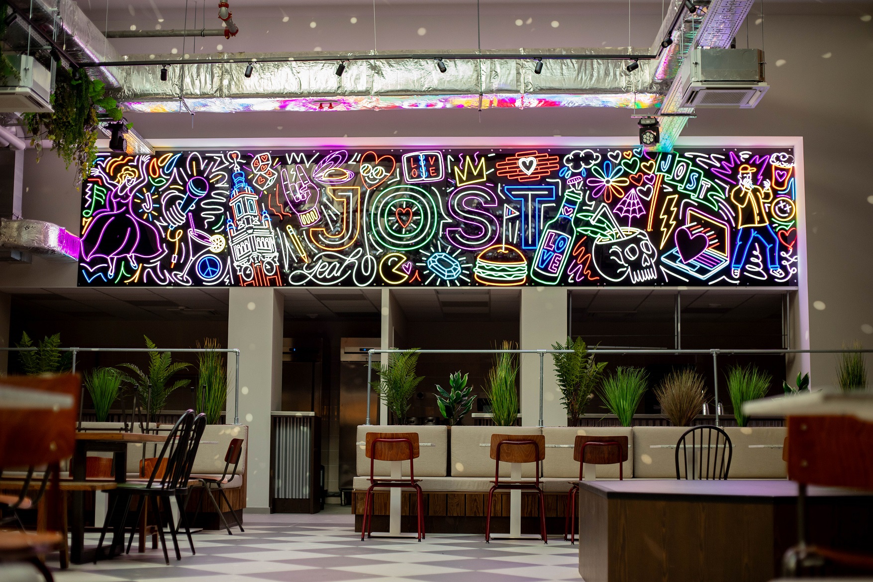 Jost Lille, un lieu de vie hybride : bar, food court, hôtel, caviste ...